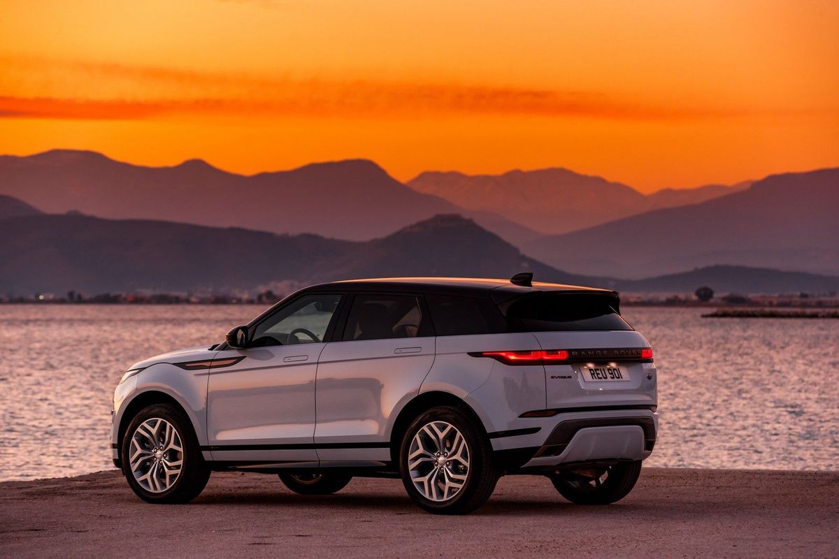 Range Rover Evoque (2019) International Launch Review