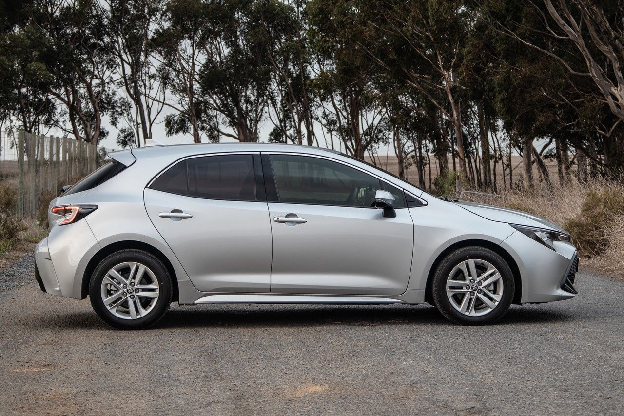 Toyota Corolla Hatch 1.2T XS (2019) Review