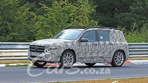 Spy Shots: Mercedes-Benz GLB