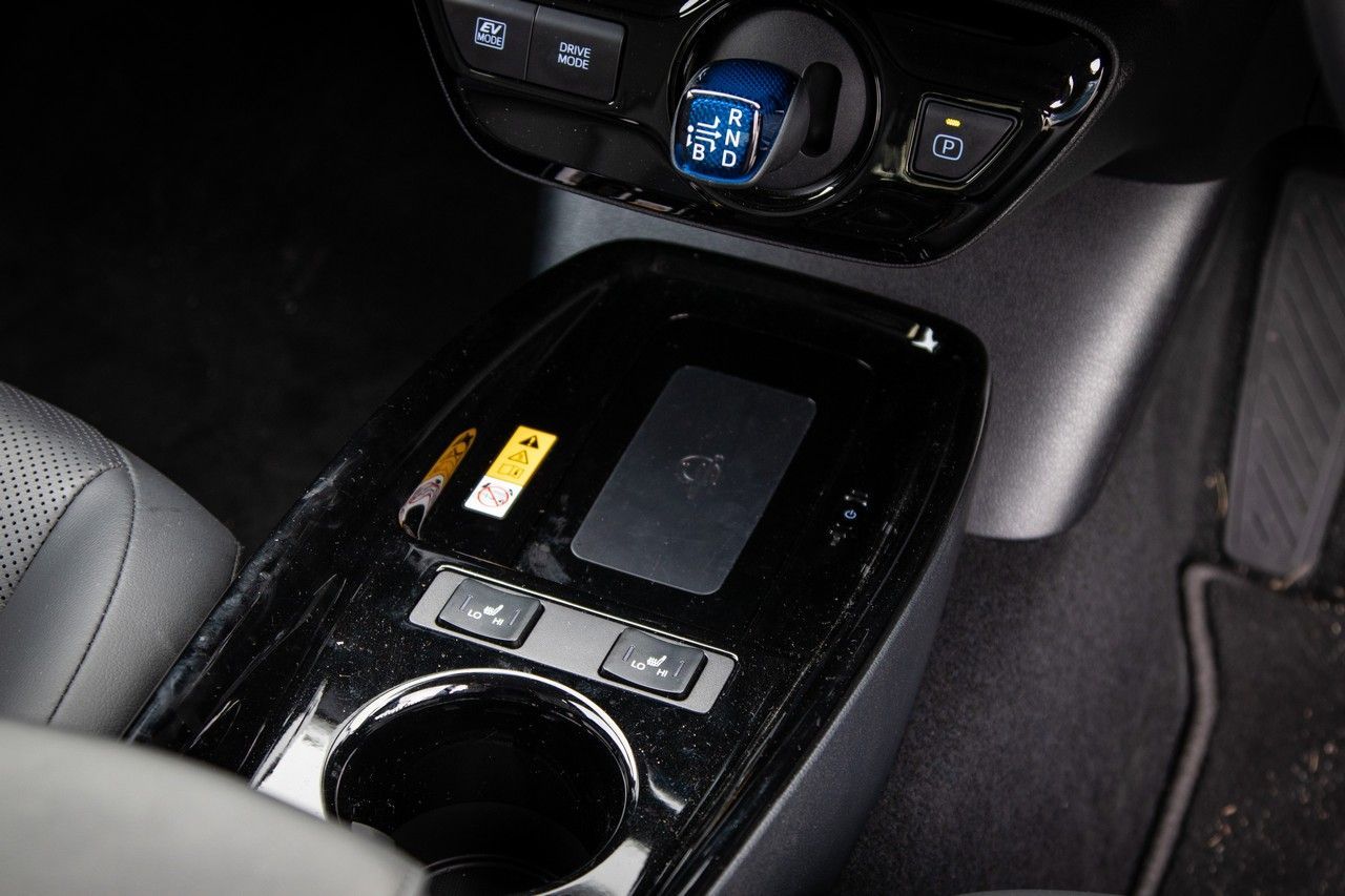 Toyota Prius (2019) Review