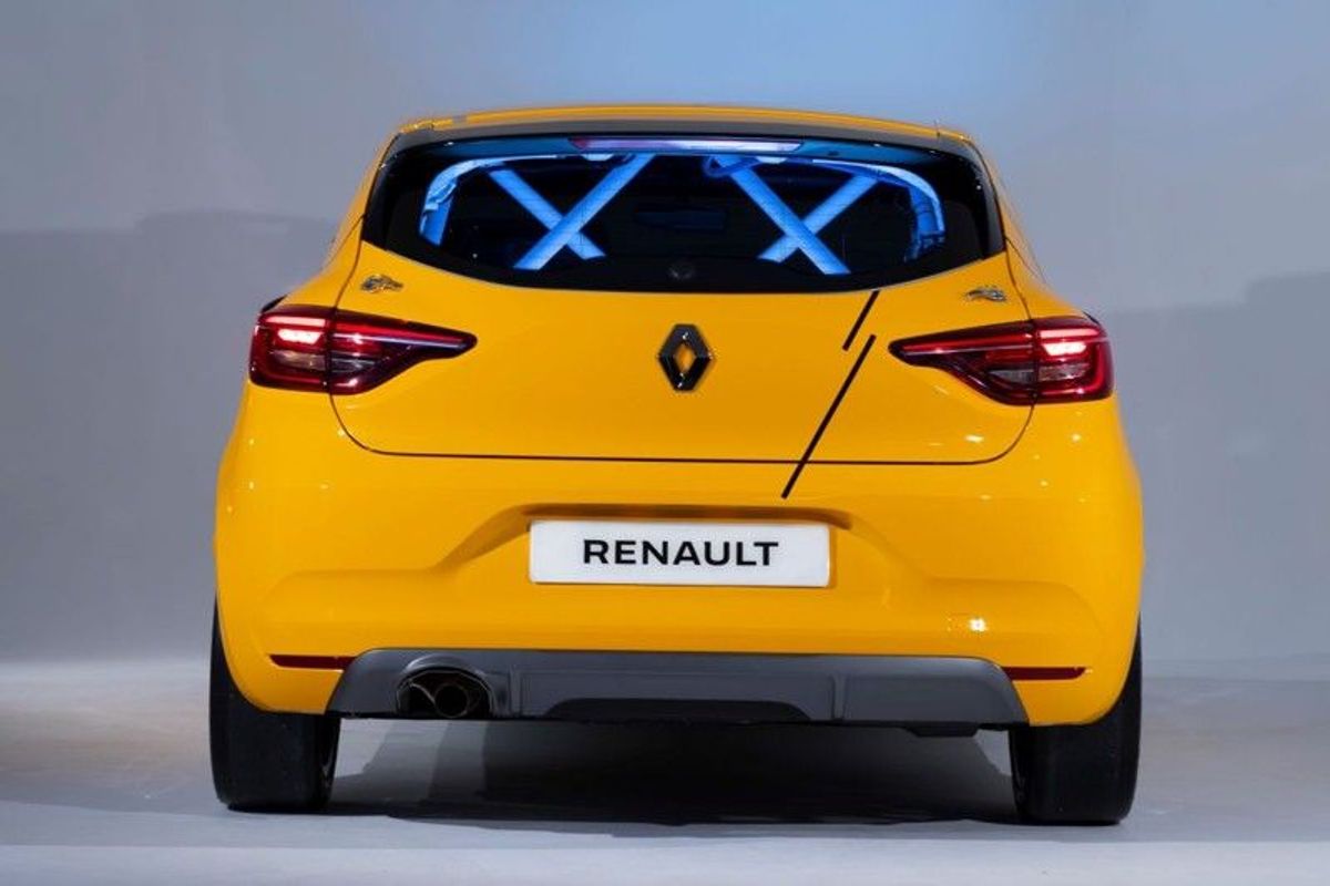 Renault Clio Competition Trio