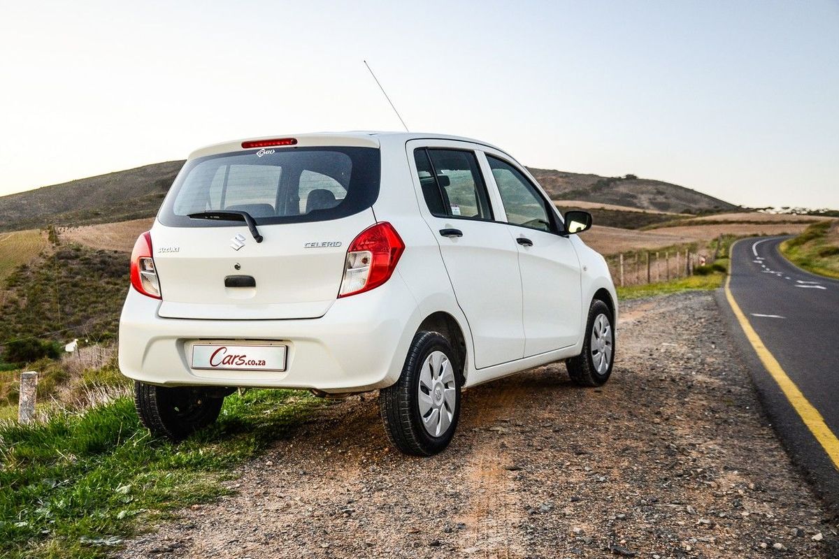 Budget Car Comparison (2019) Datsun Go vs Renault Kwid vs Kia Picanto ...