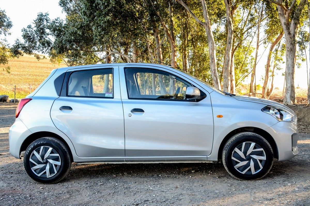 Budget Car Comparison (2019) Datsun Go vs Renault Kwid vs Kia Picanto ...