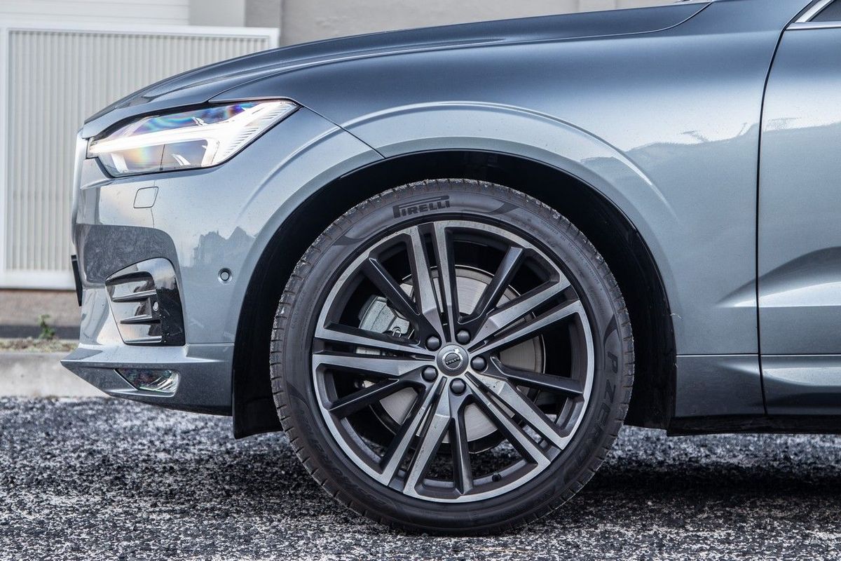 Volvo XC60 D4 R-Design (2019) Review