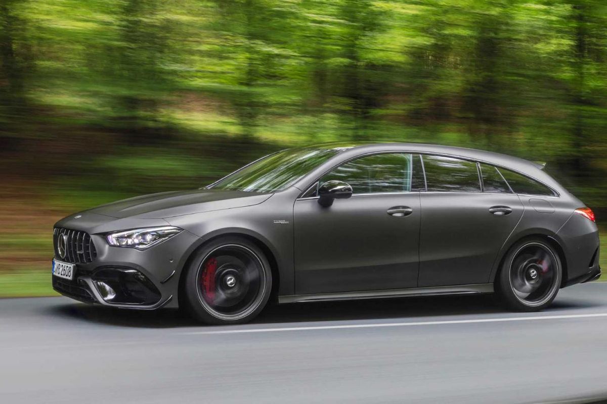 Mercedes-AMG CLA45 Shooting Brake Revealed