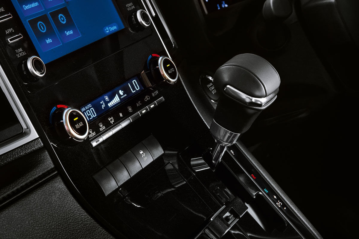 Toyota Quantum VX (2019) Specs & Price