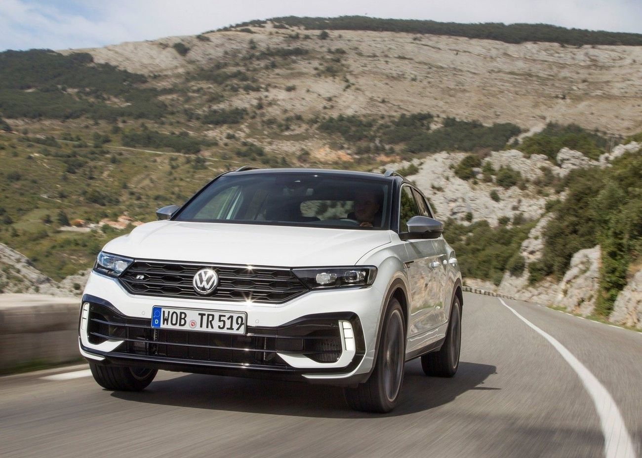 Volkswagen T-Roc R (2019) International Launch Review