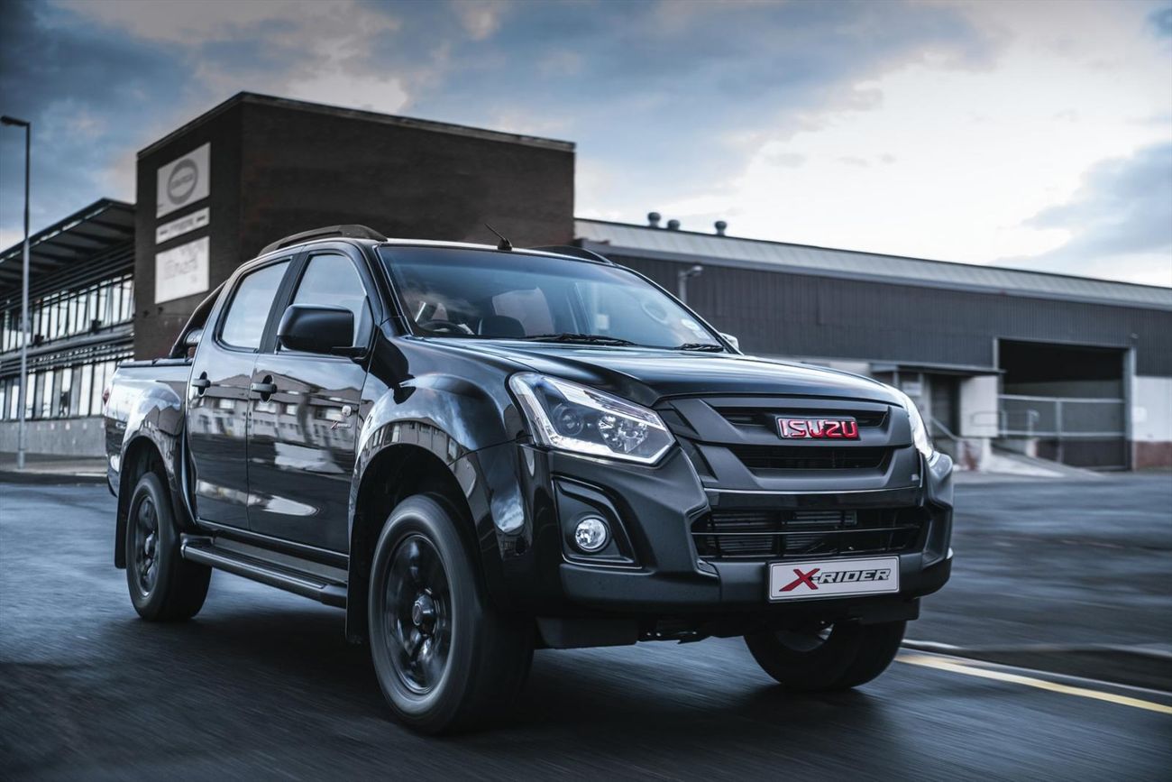 Isuzu D-Max X-Rider Black for SA