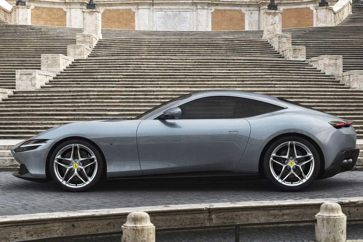 New Ferrari Roma Revealed