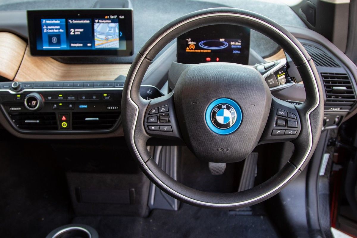 BMW i3 eDrive REx (2019) Review