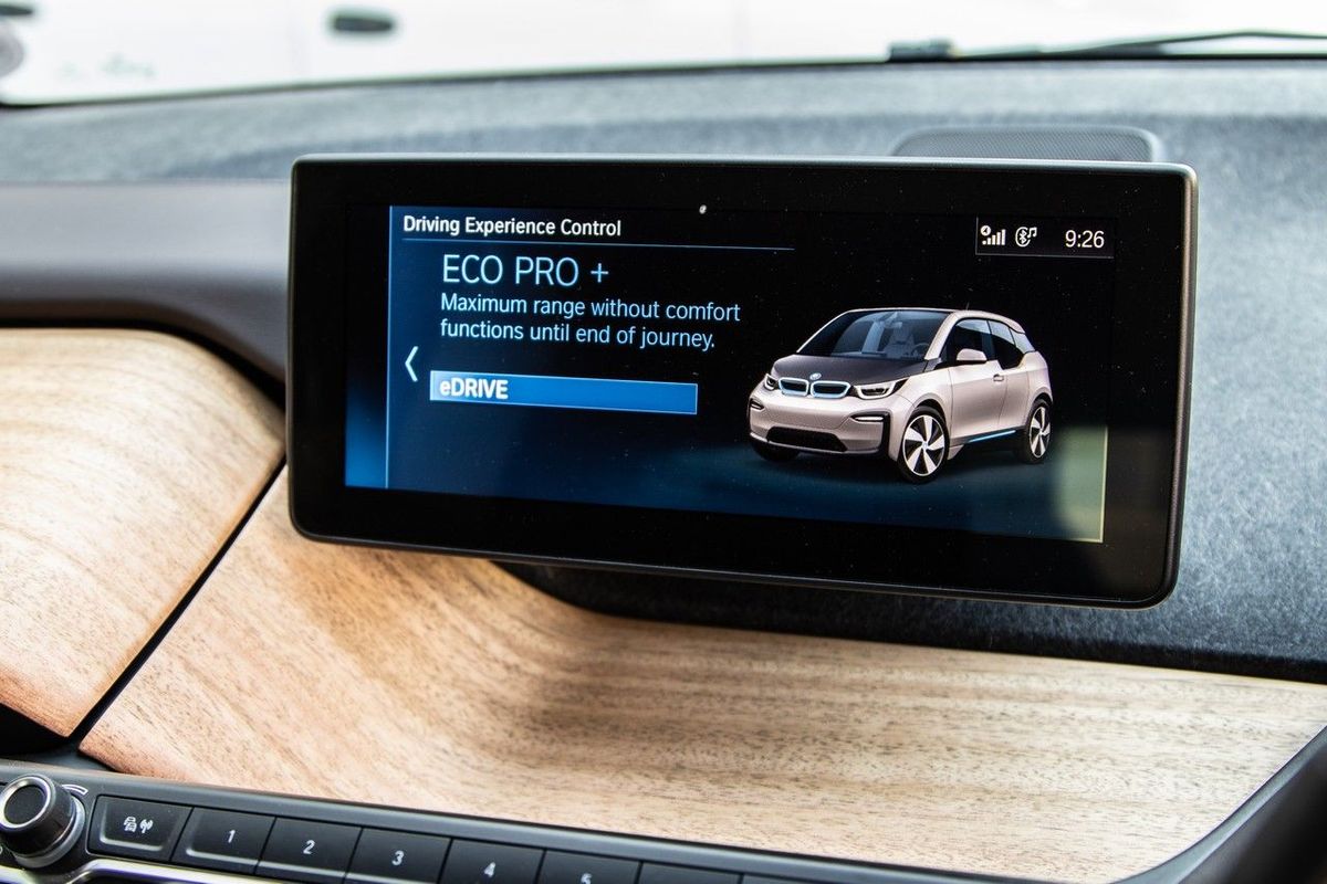 BMW i3 eDrive REx (2019) Review