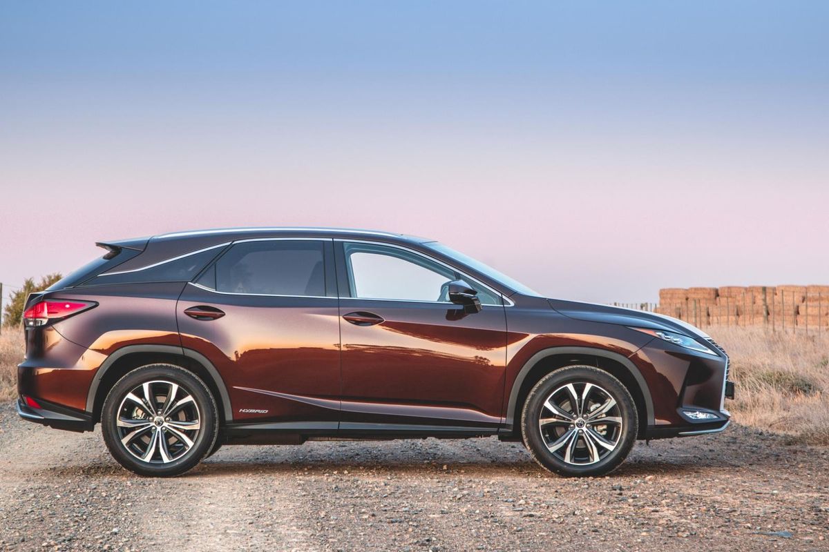 Lexus RX 450h SE (2020) Review