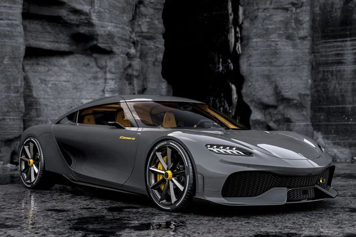 Koenigsegg unveils a 400-kph 4-seater