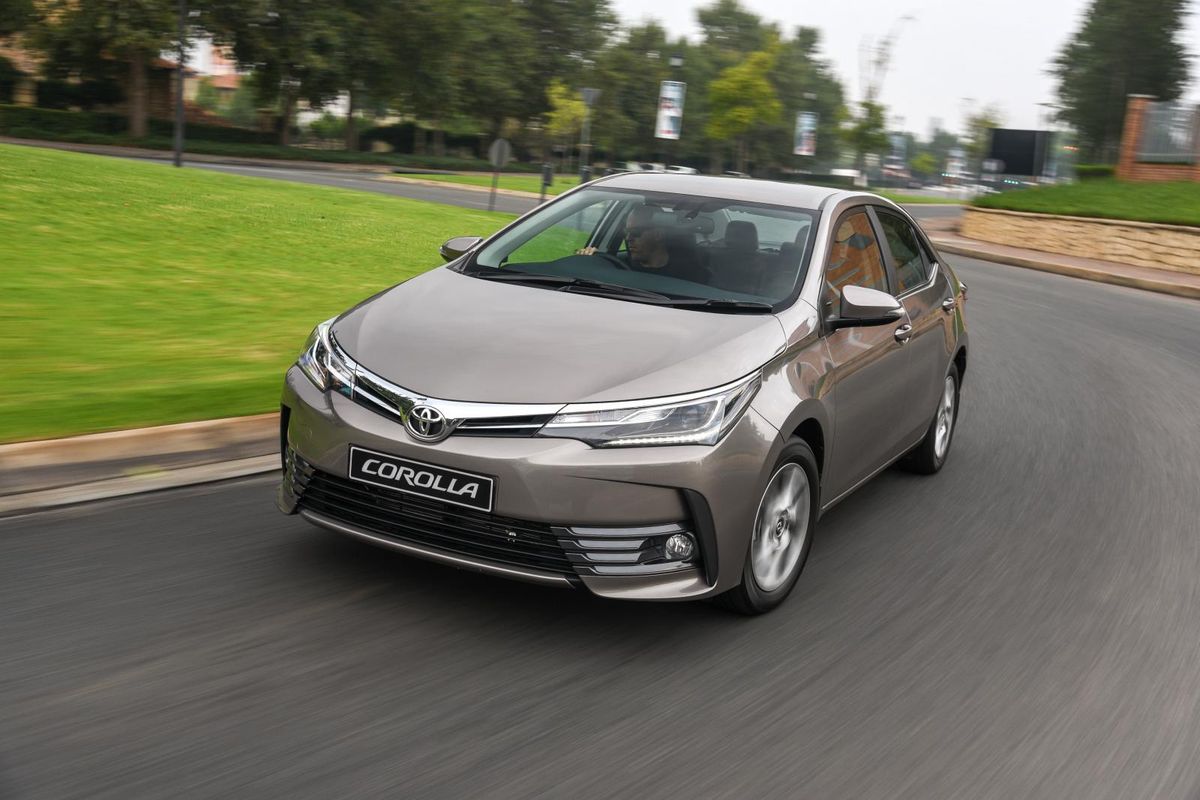 Toyota Corolla: Old vs New