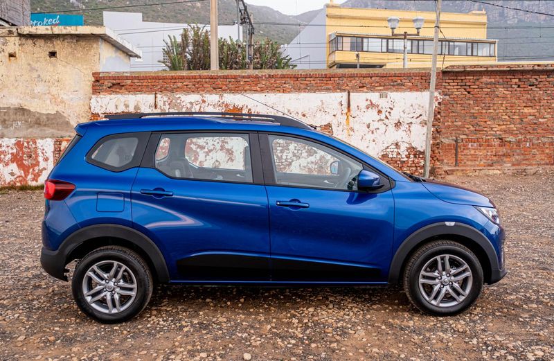 Renault Triber 1.0 Prestige (2020) Review