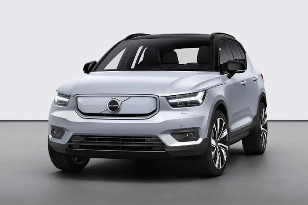 All-Electric Volvo XC40 Goes Official