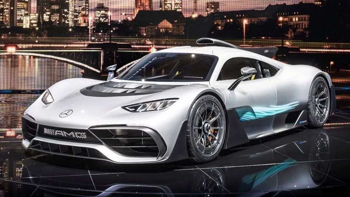 Mercedes-AMG Unleashes Project One: 350 kph Hybrid Monster (Video)