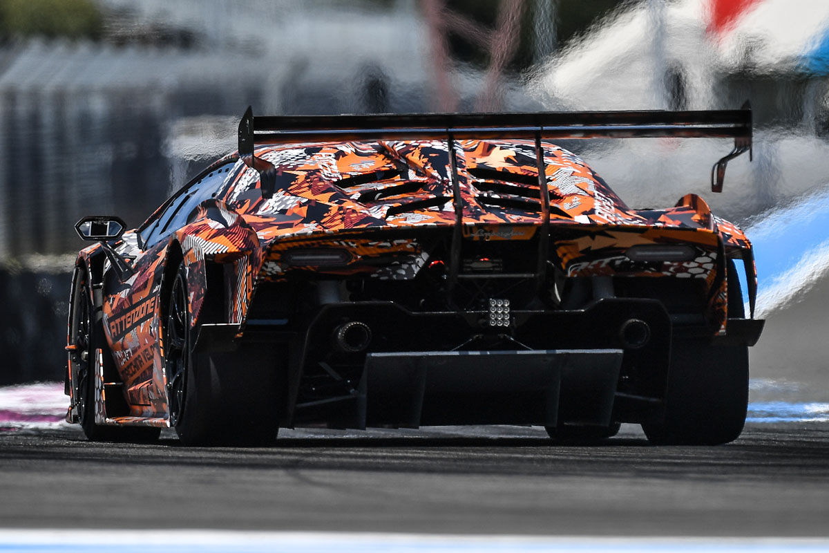 Lambo teases its 610-kW SCV12