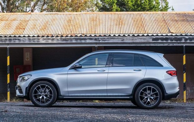 Mercedes-Benz GLC 220d 4Matic AMG Line (2020) Review