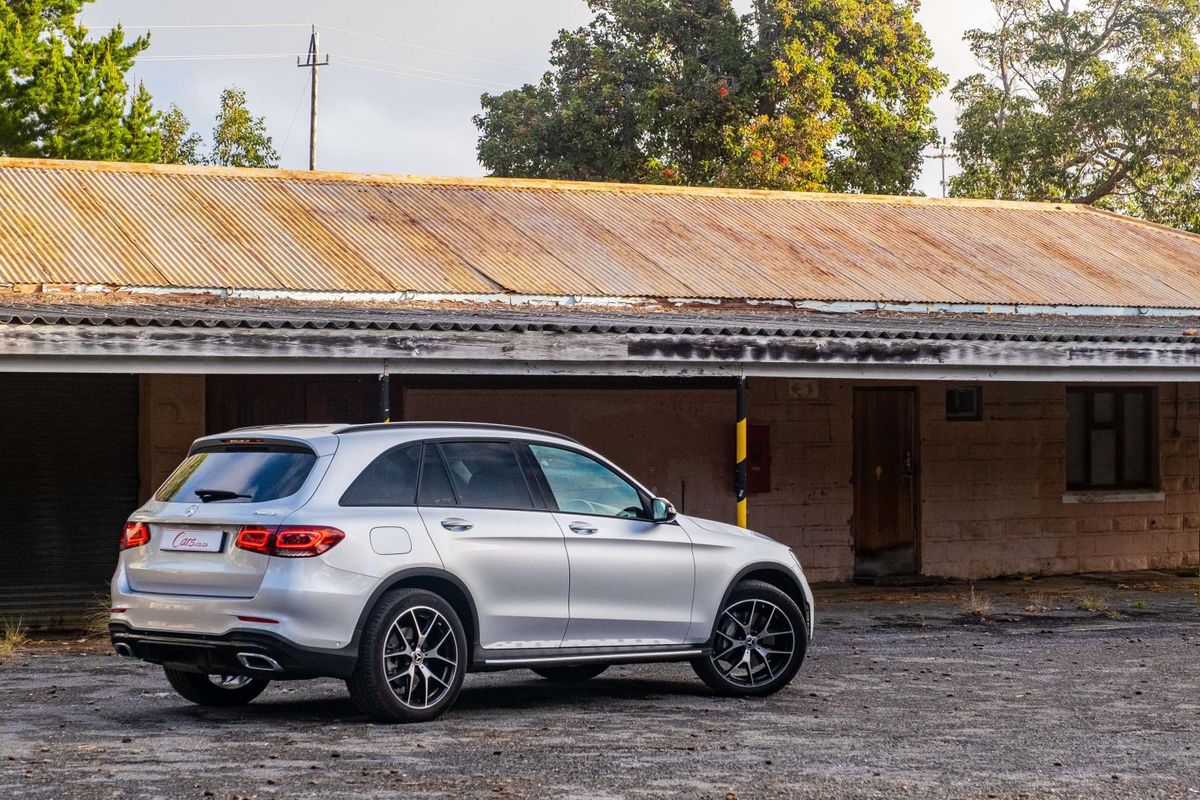Mercedes-Benz GLC 220d 4Matic AMG Line (2020) Review