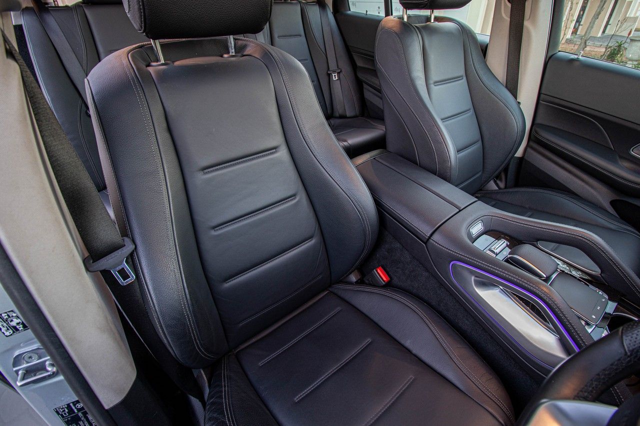 Mercedes-Benz GLE 300d 4Matic AMG Line (2020) Review
