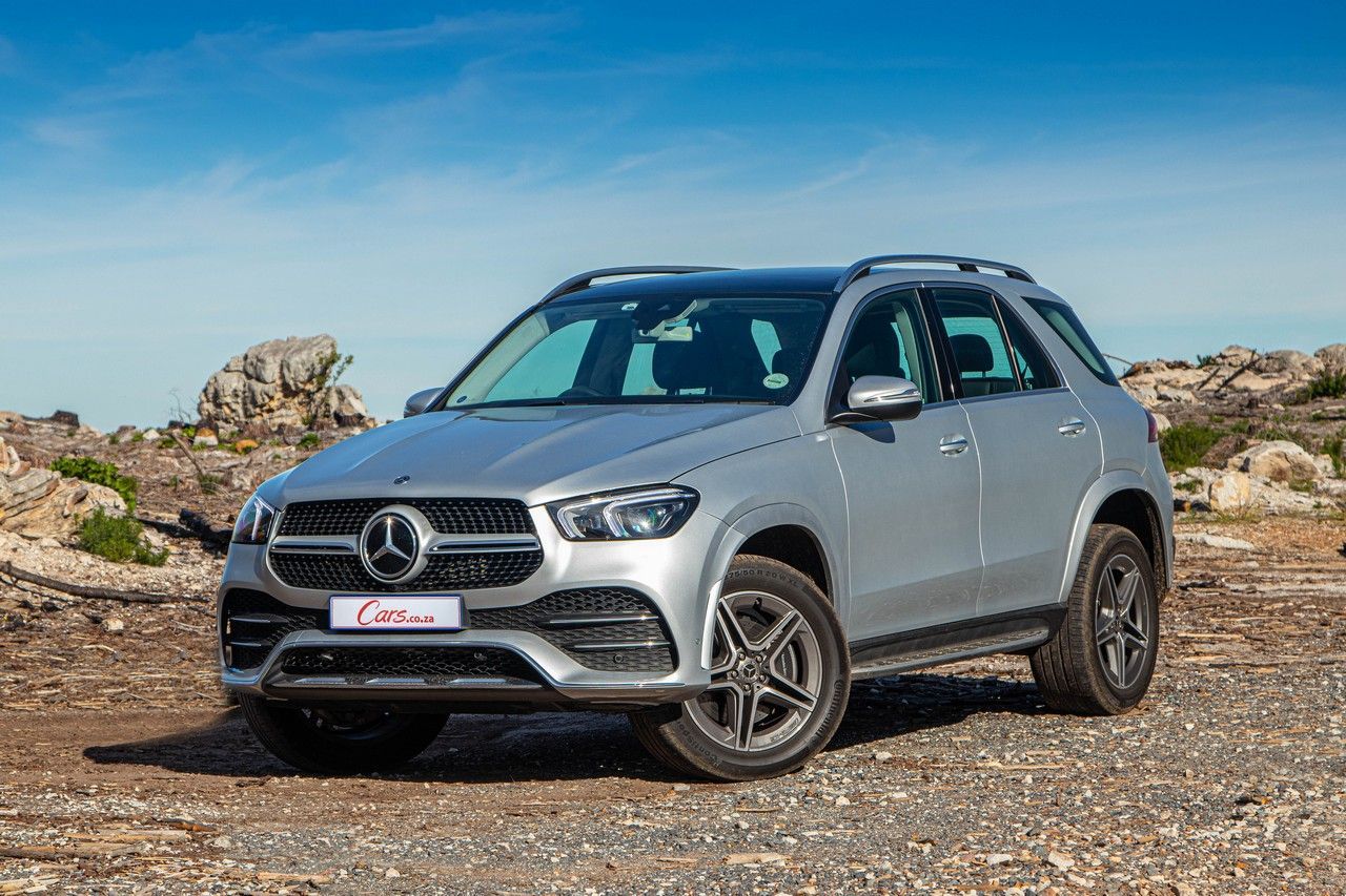 Mercedes-Benz GLE 300d 4Matic AMG Line (2020) Review