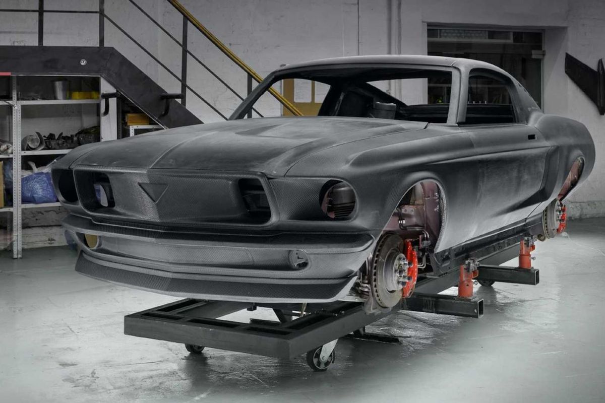 Aviar R67 is a Russian Electric Tesla Ford Mustang