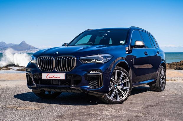 BMW X5 M50i (2020) Review