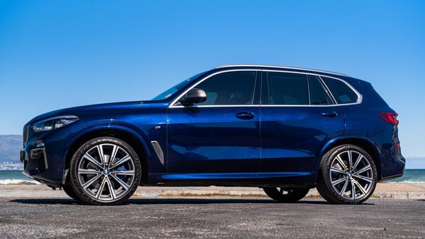 BMW X5 M50i (2020) Review