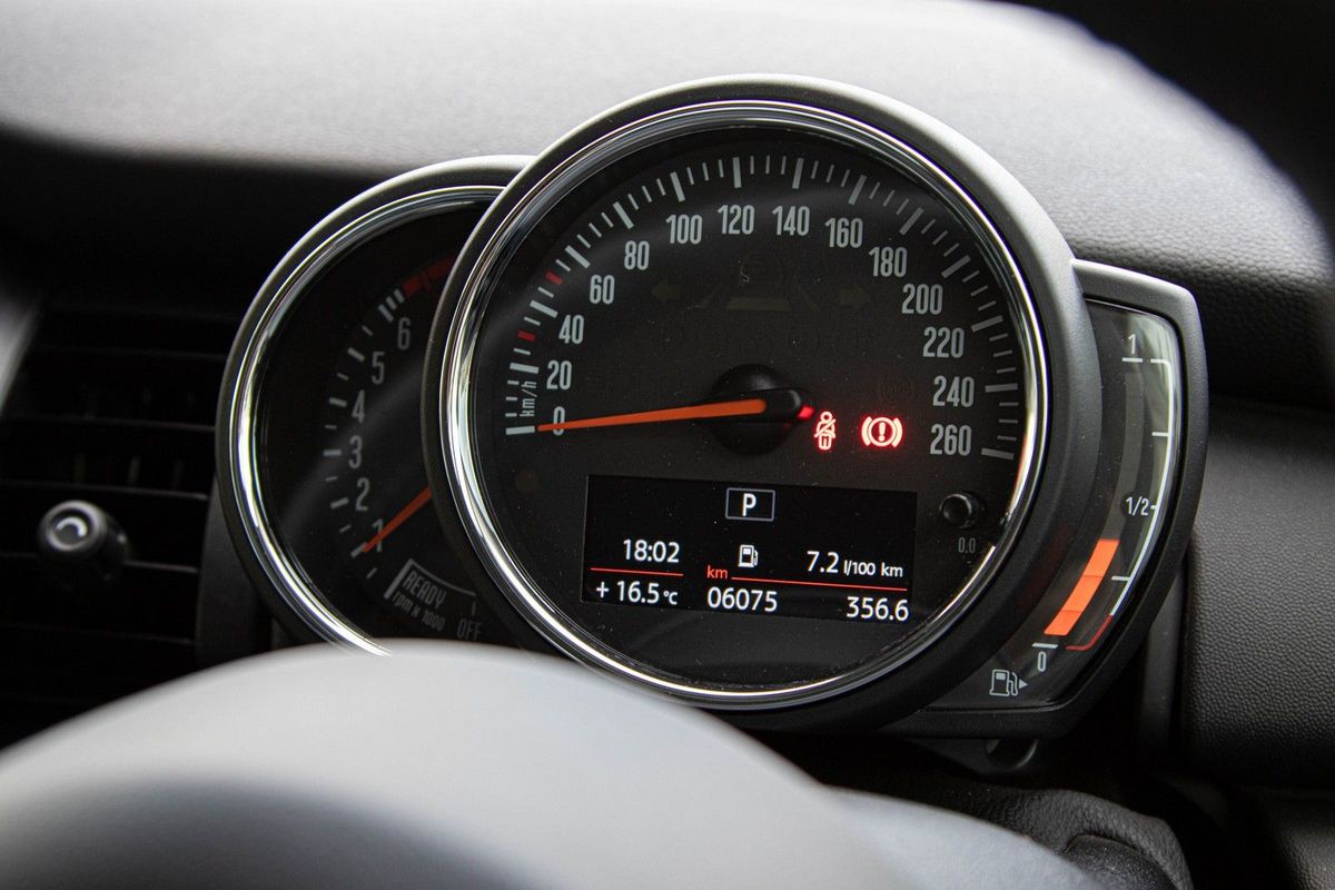 Mini One 3-door Auto (2020) Review