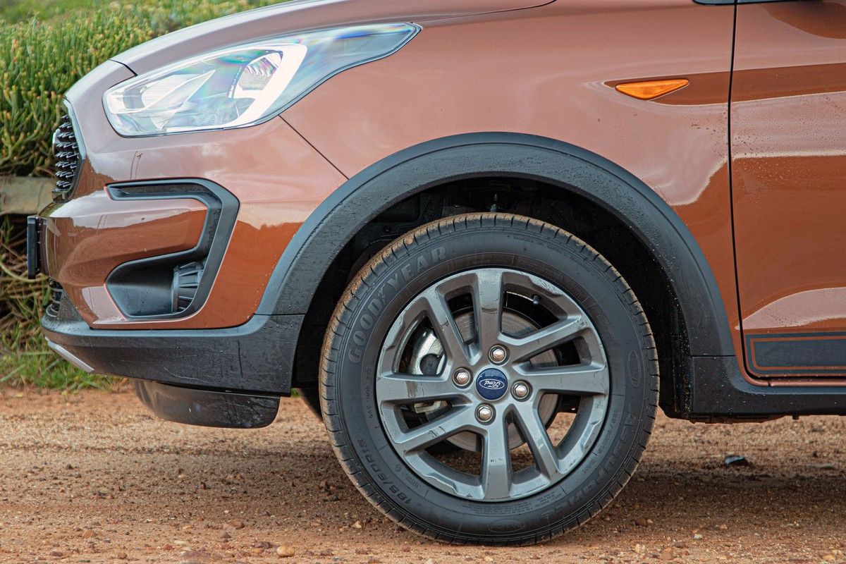 Ford Figo Freestyle (2020) Review