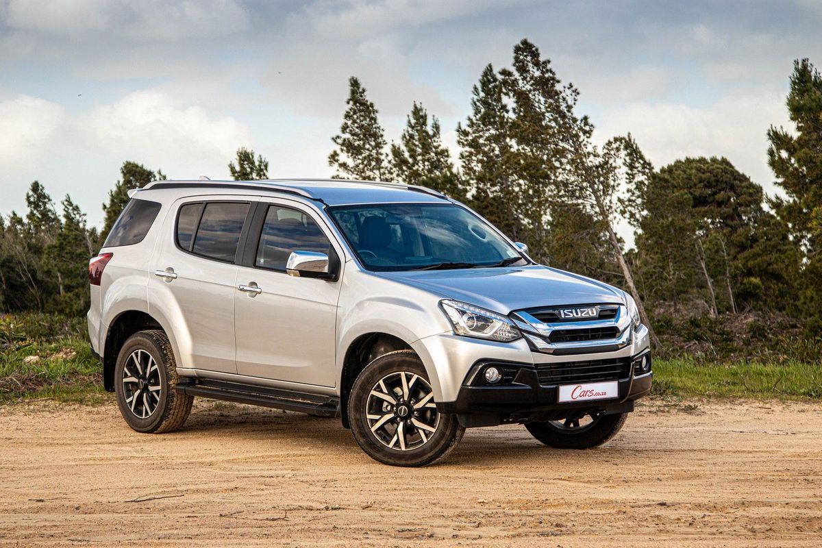 Isuzu MU-X (2020) Review