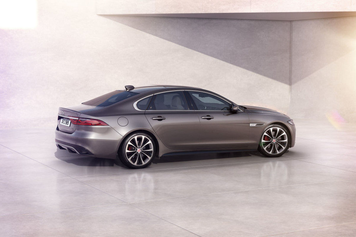 Jaguar XF Gets Major Update