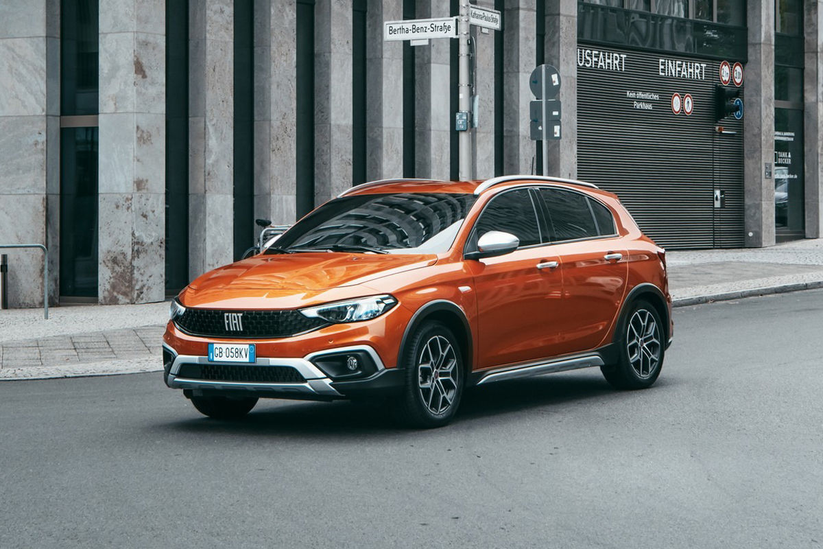 Fiat updates Tipo, adds Cross variant