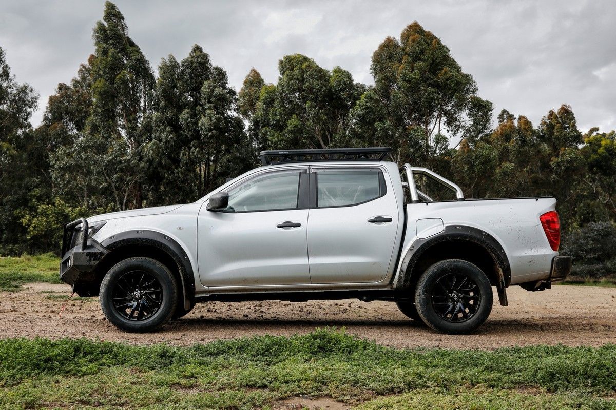 First look: Facelifted Nissan Navara