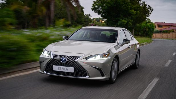 Lexus ES Hybrid (2020) Launch Review