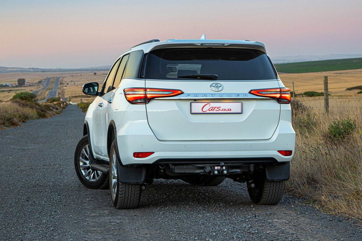 Toyota Fortuner (2021) Review