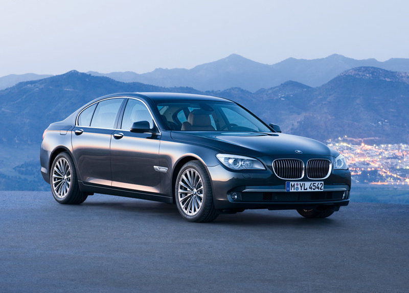 BMW 750i (2009) Driving Impression