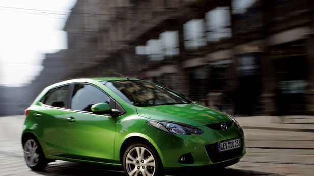 Mazda2 1,5 Individual (2007) Driving Impression