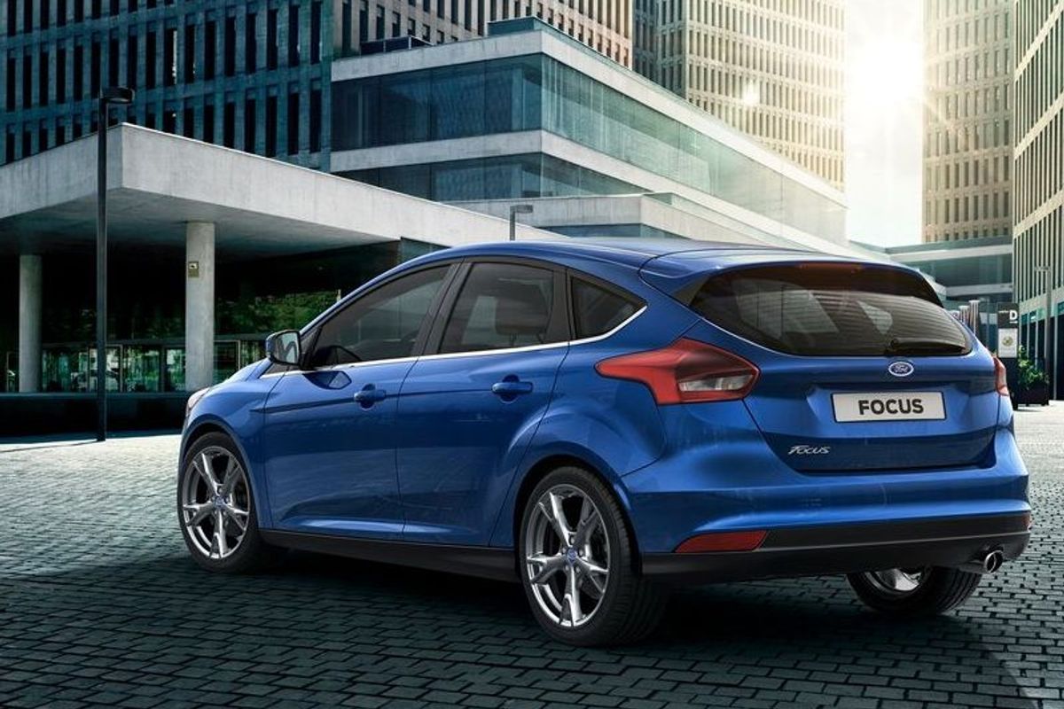 2015 Ford Focus Redesign Ford Focus 2015 Review | CarsGuide