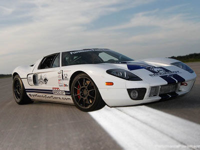 Custom Ford GT sets 456kmh Guinness World Record