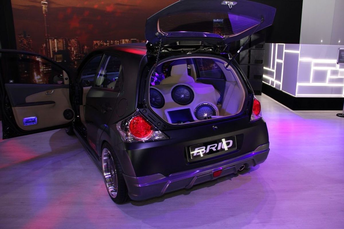 Honda Club Brio at JIMS 2013