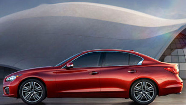 Infiniti Q50 sports sedan at 2013 Detroit Auto Show
