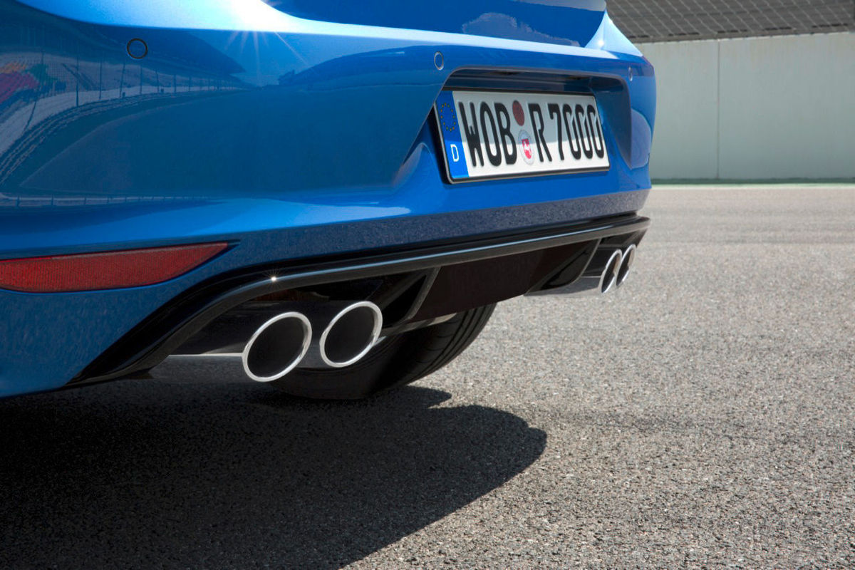 Volkswagen Golf R Revealed