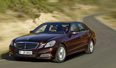 Mercedes-Benz sales rise in third quarter