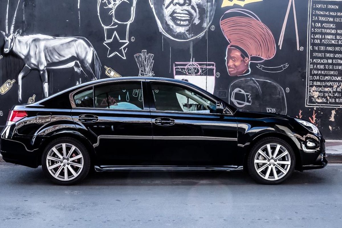 Subaru Legacy 2.5 GT Review