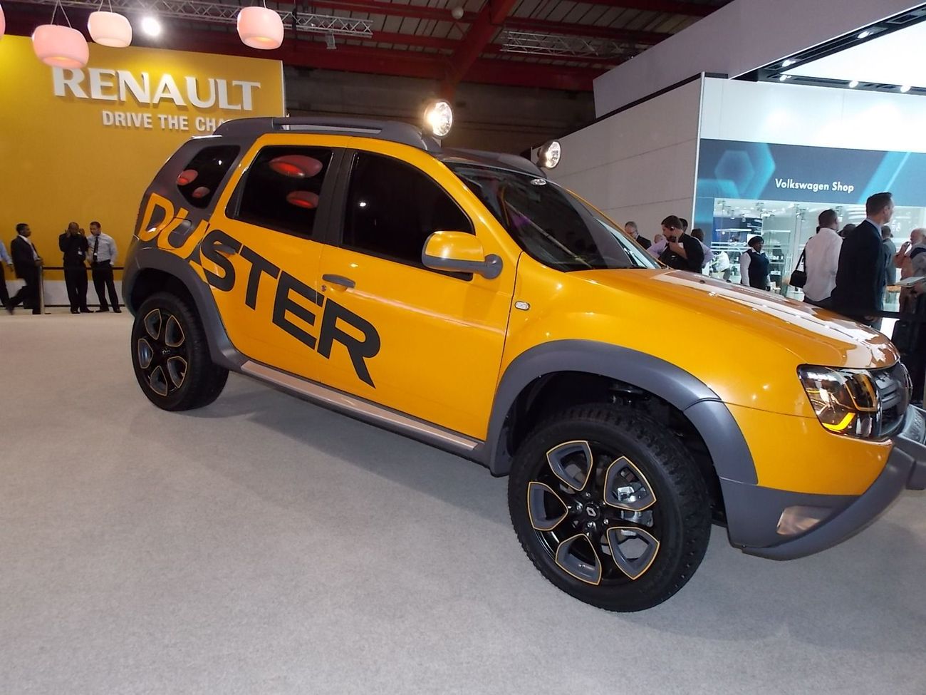 Renault Duster Detour concept unveiled at JIMS