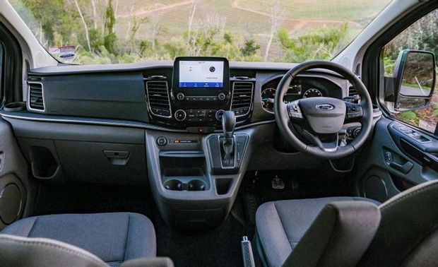 Ford Tourneo Custom (2020) Review