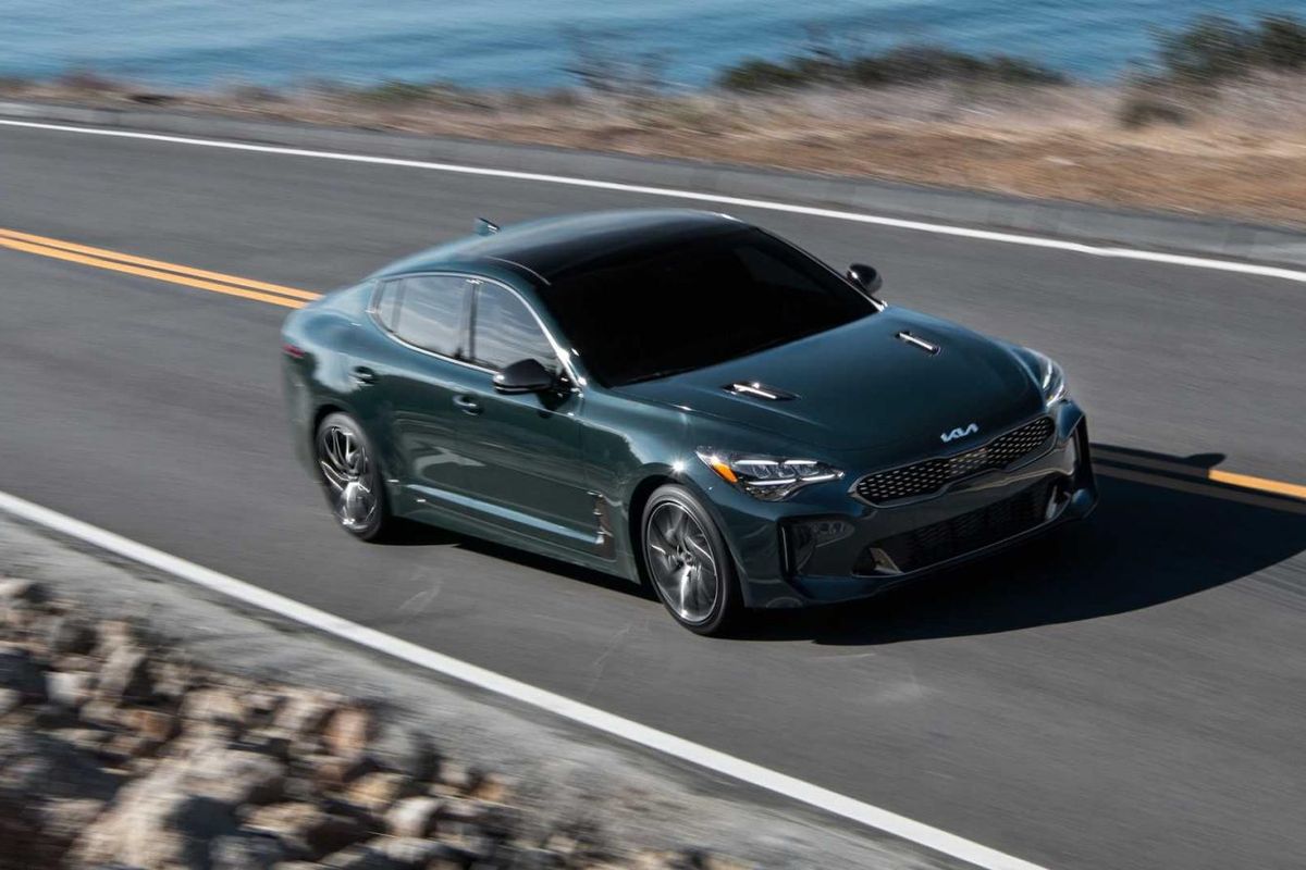 Sharper Kia Stinger Brings More Sting