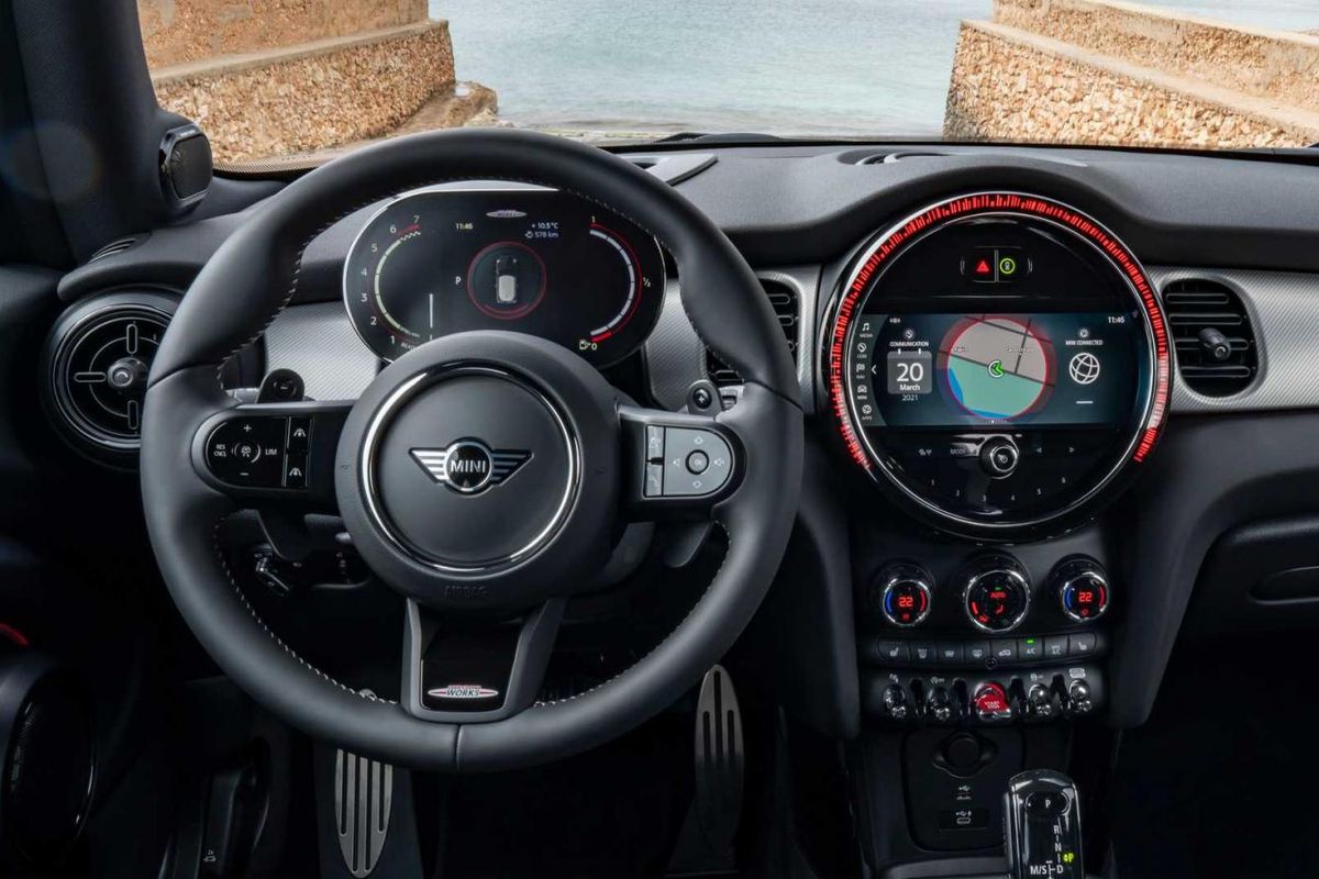 New look and old engine for Mini JCW